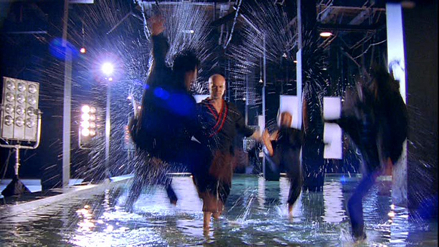 Invincible (2001) | VERN'S REVIEWS on the FILMS of CINEMA