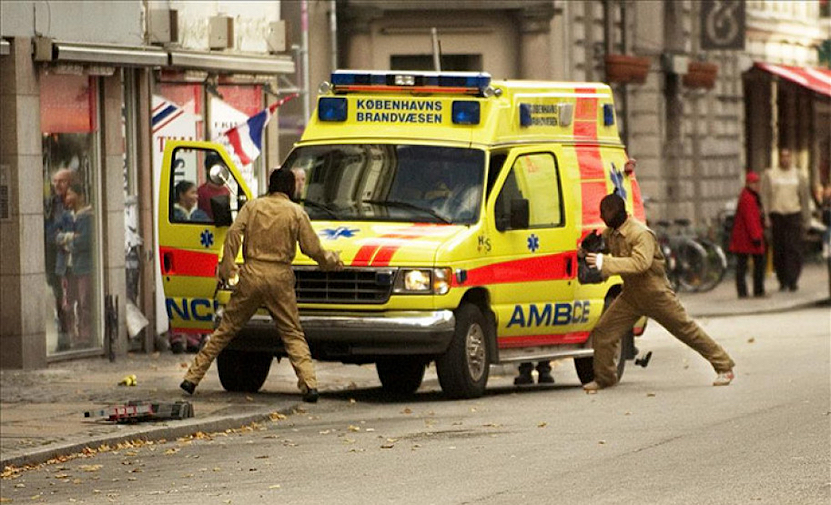 Ambulance (2005) | VERN'S REVIEWS on the FILMS of CINEMA