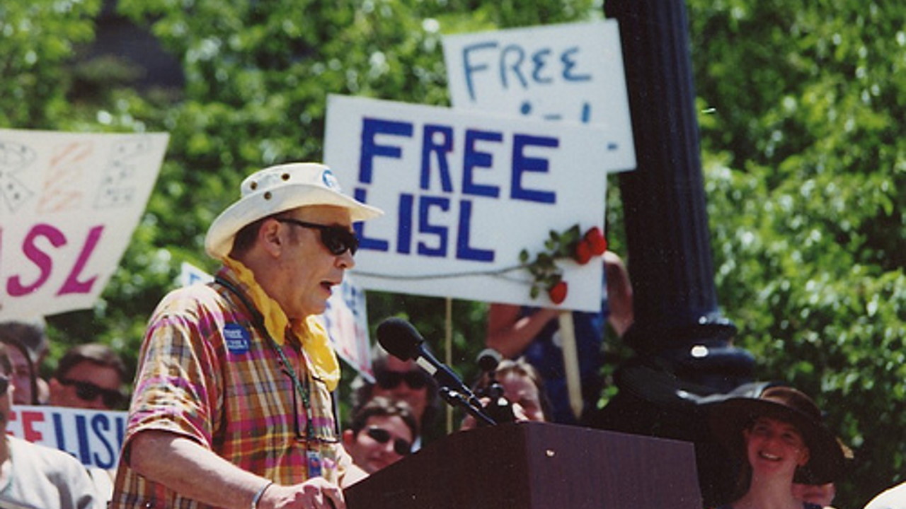 Vern Reviews FREE LISL: FEAR AND LOATHING IN DENVER, A New Wayne Ewing ...